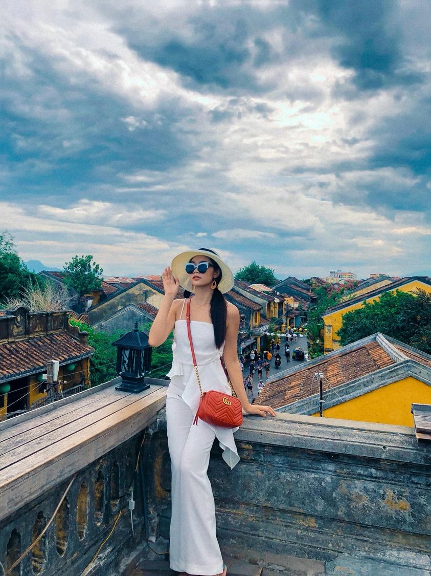 Ngắm nhan sắc đời thường của Hoa hậu Trần Thị Thu Uyên